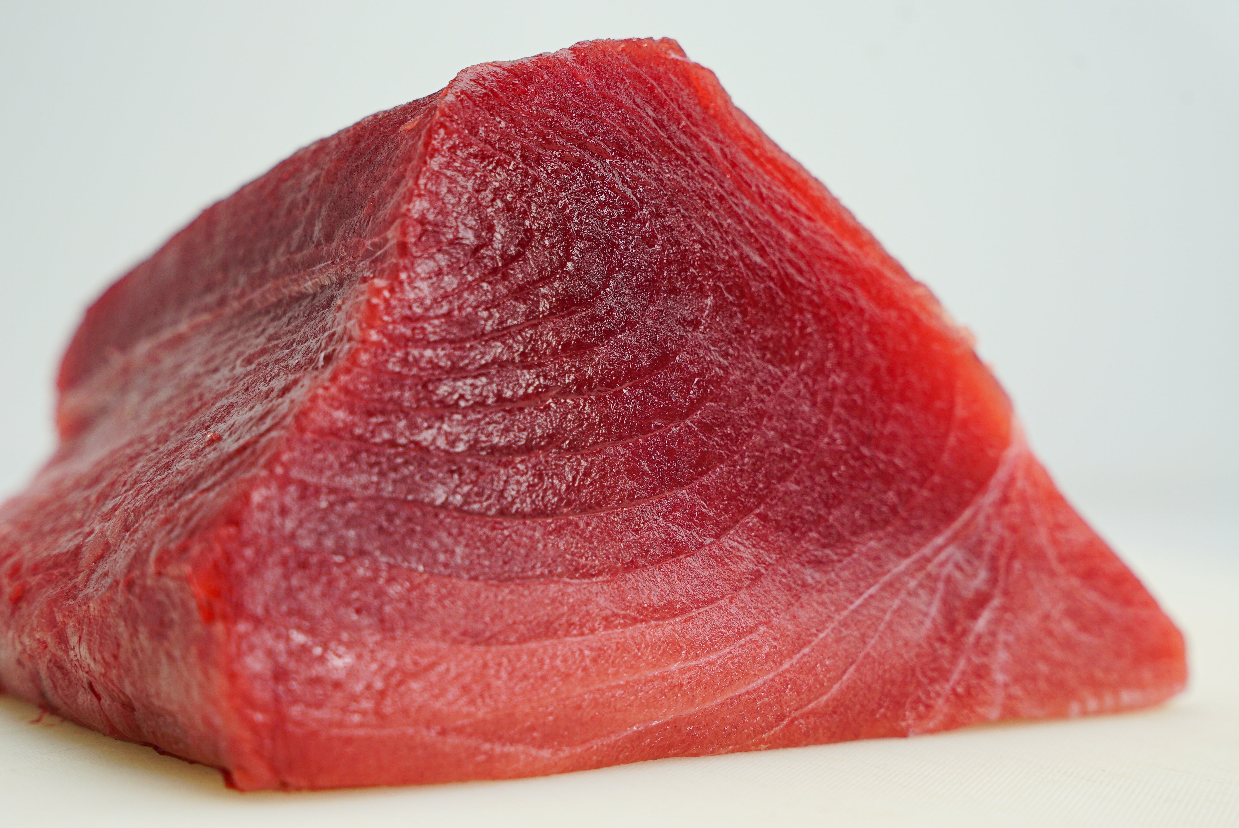 Hawaiian Ahi Bright Red Sashimi Cut – Honolulu Fish Market